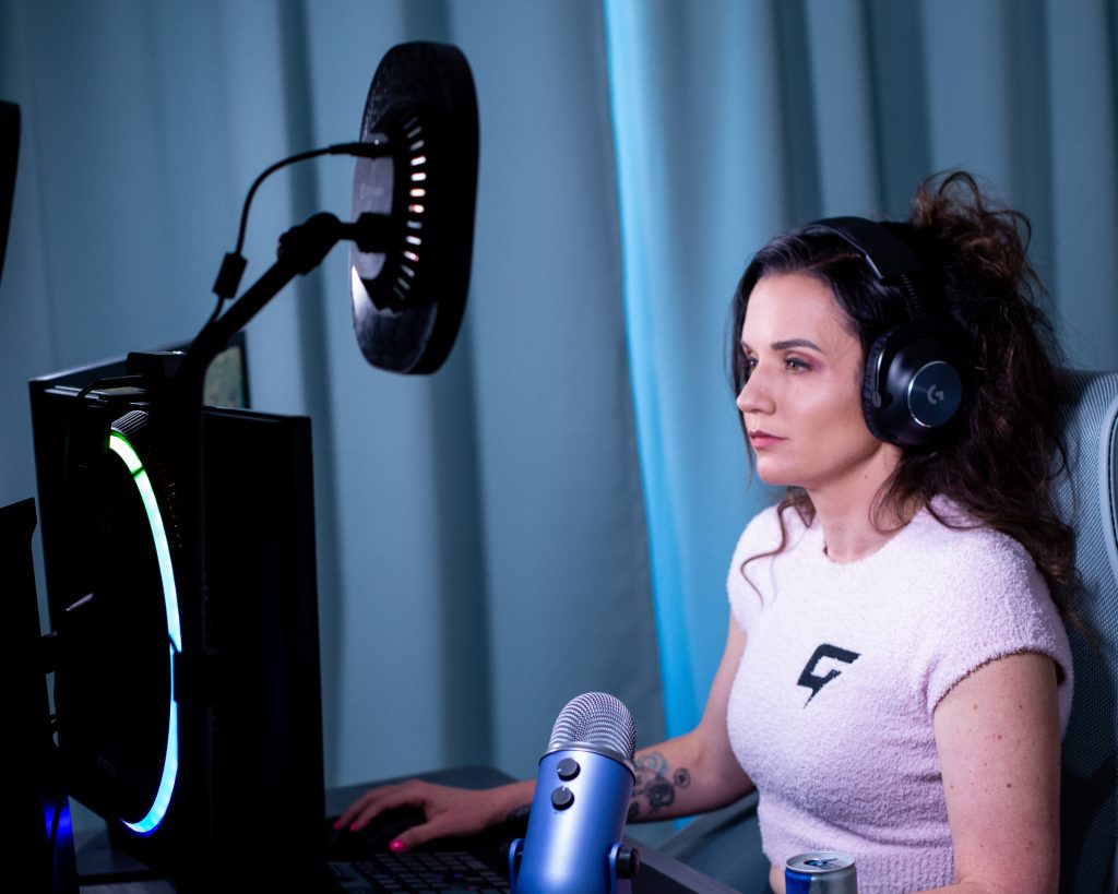 Get To Know Sam Wright AKA 'Tech Girl' - TFG Media