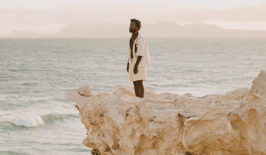 Mandisi Dyantyis tells his story through music - TFG Media